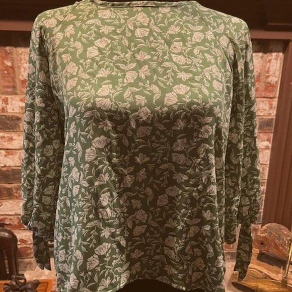 Papermoon | Tops | Papermoon Green And Ivory Blouss | Poshmark